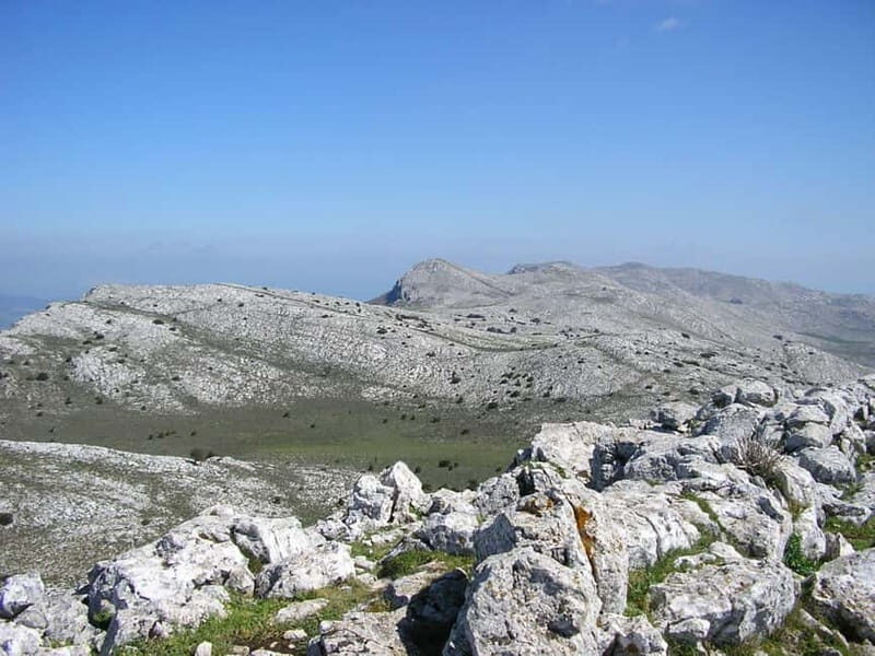 Lodè: trekking on Montalbo - Who Should Consider This Tour?