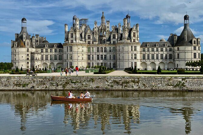 Loire Castles Chenonceau, Chambord & 2 Wineries Private Trip - An In-Depth Look at the Itinerary