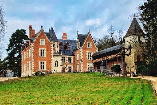 Loire Valley Amboise Royal Castle & Clos Luce Da Vinci Castle - Additional Details and Practical Tips