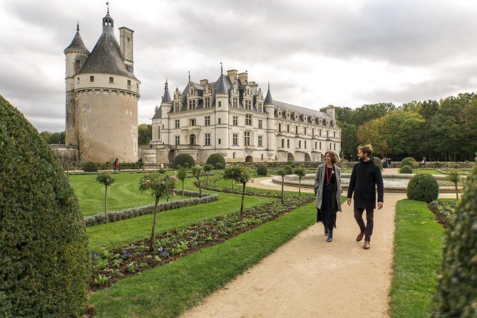 Loire Valley Castles Day Trip with Audio Guided Option from Paris - Key Points