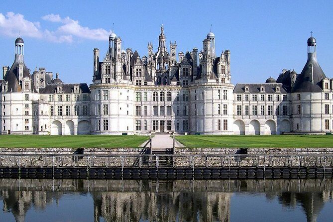 Loire Valley Castles Guided Day Trip from Paris in minivan - The Value: Does the Price Match the Experience?