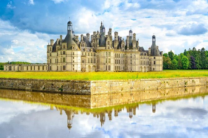 Loire Valley Castles Private Tour From Paris/skip-the-line ticket - A Full-Day Adventure with Elegance and Flexibility