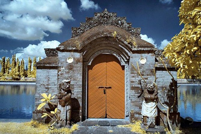 Lombok City Tour: Private Temple Tour with Lunch - Introduction