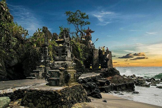 Lombok City Tour: Private Temple Tour with Lunch - Key Points