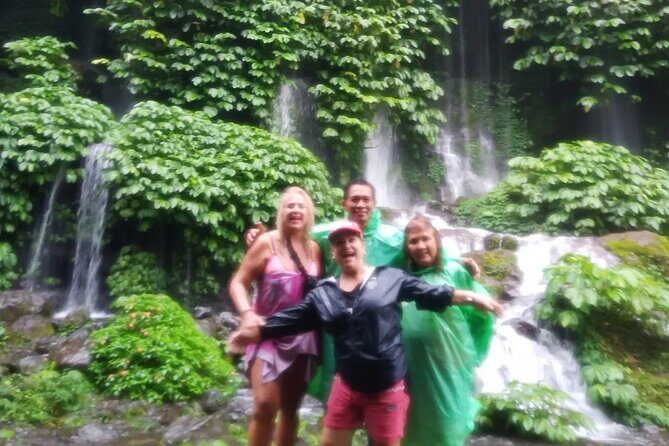 Lombok Guided Tour in Benang Stokel and Kelambu Waterfall Tour - How the Itinerary Unfolds