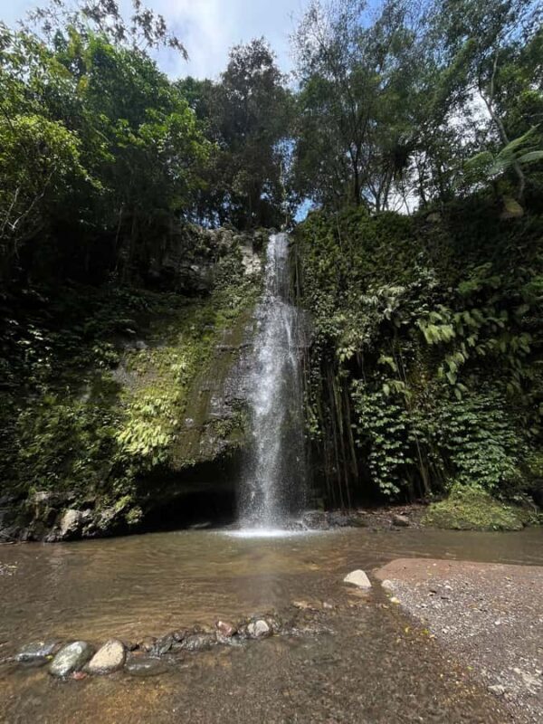 Lombok hidden waterfall, culture and village tour - Key Points