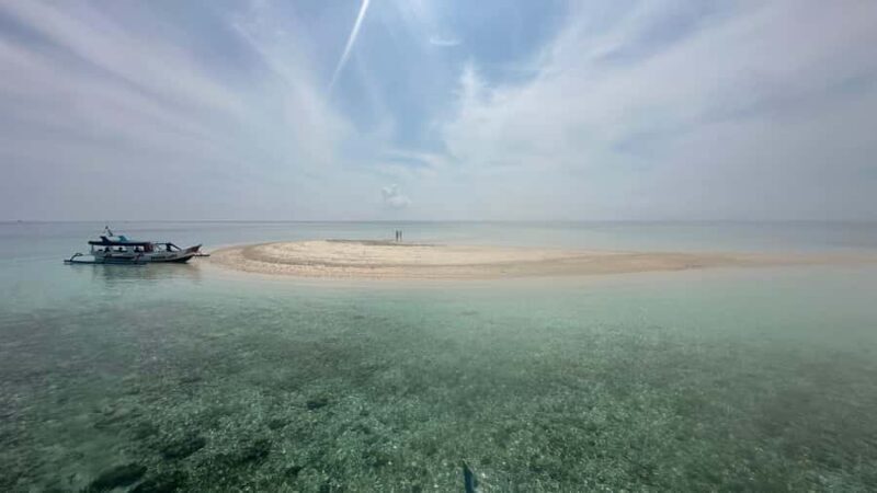 Lombok: Pink Beach and Snorkeling Trip With Lunch - Key Points