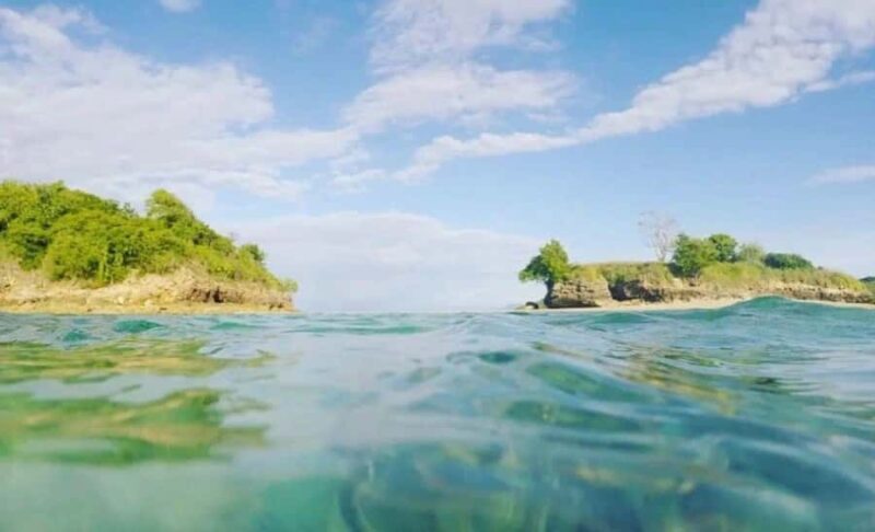 Lombok : Pink Beach Tour Free Gopro Documentation - Authenticity and Local Flavor