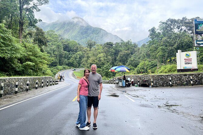 Lombok Private Car Hire with Driver Customizable Tour - Island-Hopping & Snorkeling on the Gili Islands