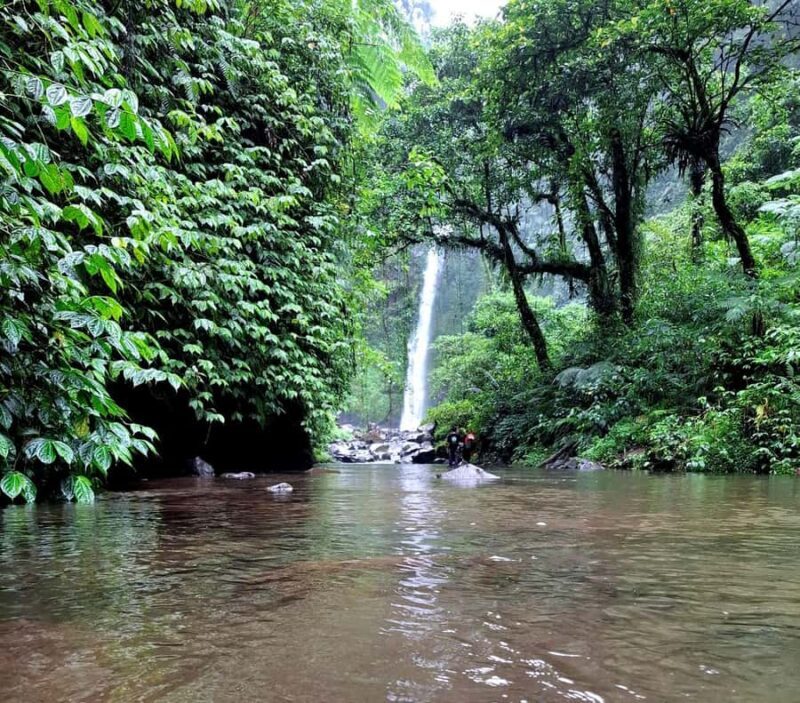 Lombok: Sekeper Waterfall  Hidden Gem & Highest Waterfall - The Main Attraction: Sekeper Waterfall