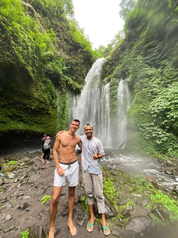 Lombok Senaru: Village Tour, Waterfalls, and Cooking Class - Tiu Kelep Waterfall: Nature’s Showstopper