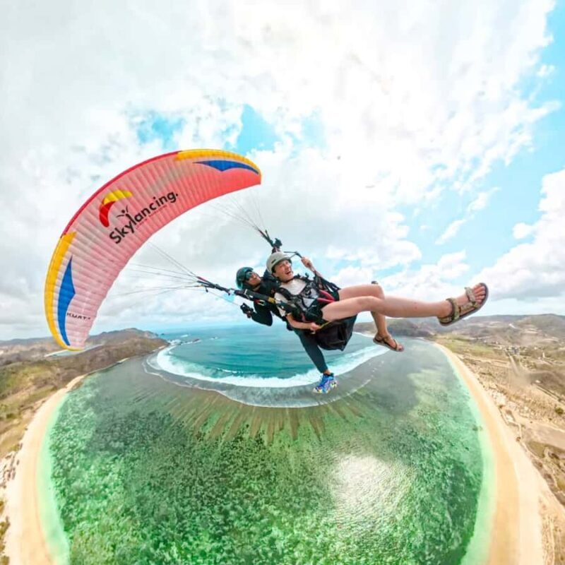Lombok : Tandem Paragliding With Pilot, Cave & Village - Key Points