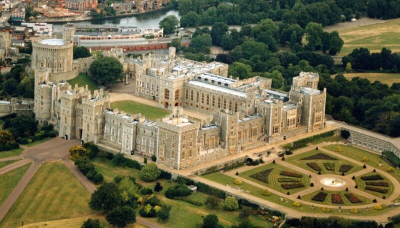London: 10-hour Private Tour(Windsor Castle+Bath+Stonehenge) - FAQ