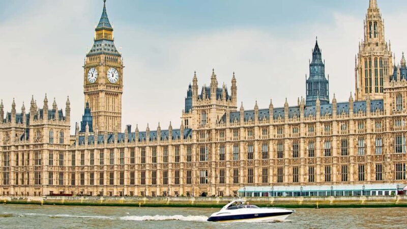 London: 2 hour private luxury Thames boat cruise / hire - The Experience: What You Can Expect