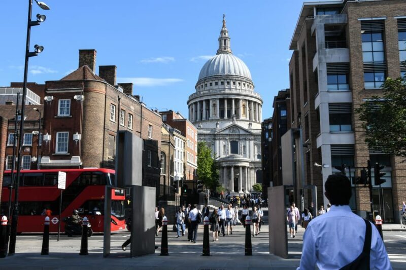London: 50+ Sights Taxi Tour & Westminster Abbey Entry - Who Will Enjoy This Tour?