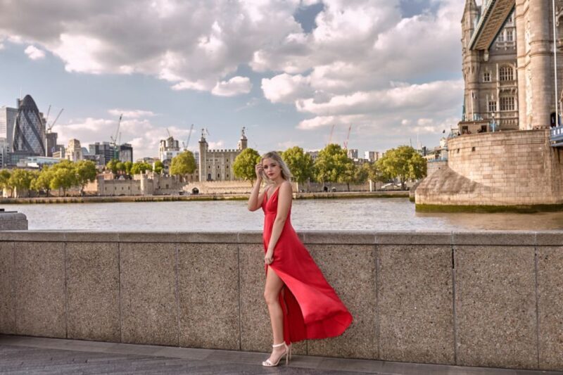 London: 60 min PRIVATE Professional Travel Photo Shoot - The Value of Professional Photos in London