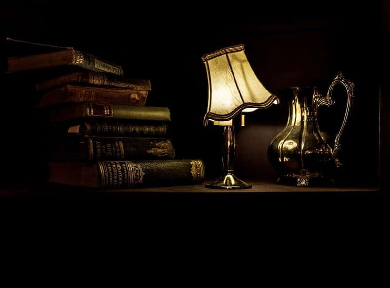 London: A Haunted Adventure with Magical Pendulum - Key Points