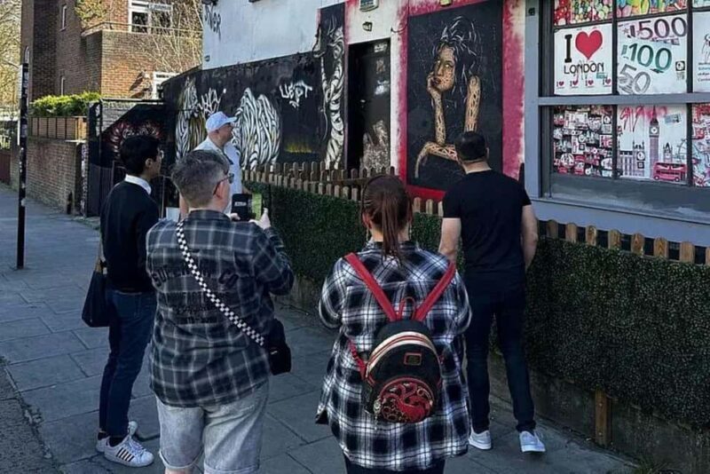 London: Amy Winehouse Bar Tour with Drinks and Snacks - Authentic Camden Vibes and Cultural Insights