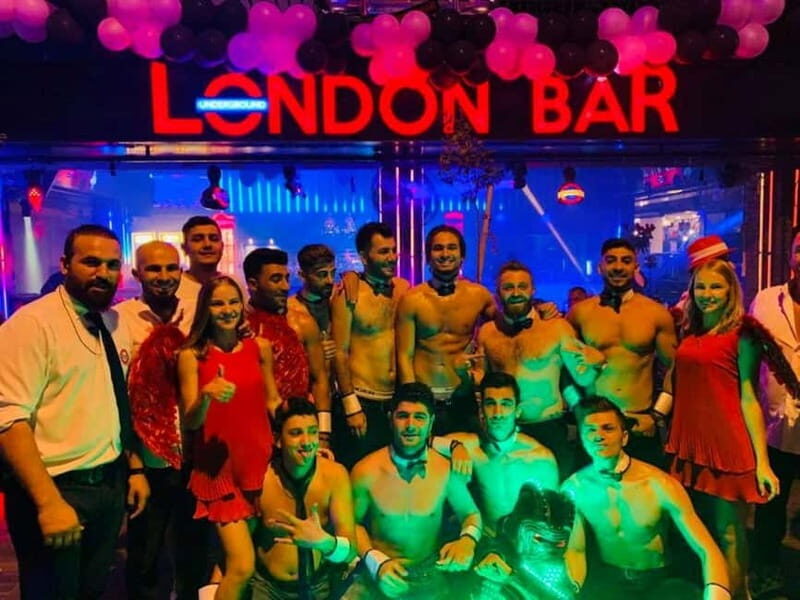 London Bar Meetup: Entry, Safe Original Drink & Transfer - Key Points
