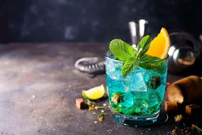 London Bar Meetup: Entry, Safe Original Drink & Transfer - Authentic Reviews: What Travelers Say