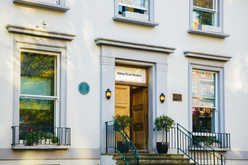 London: Beatles and Abbey Road Tour with Richard Porter - Practical Aspects: Transportation, Timing, and Group Experience