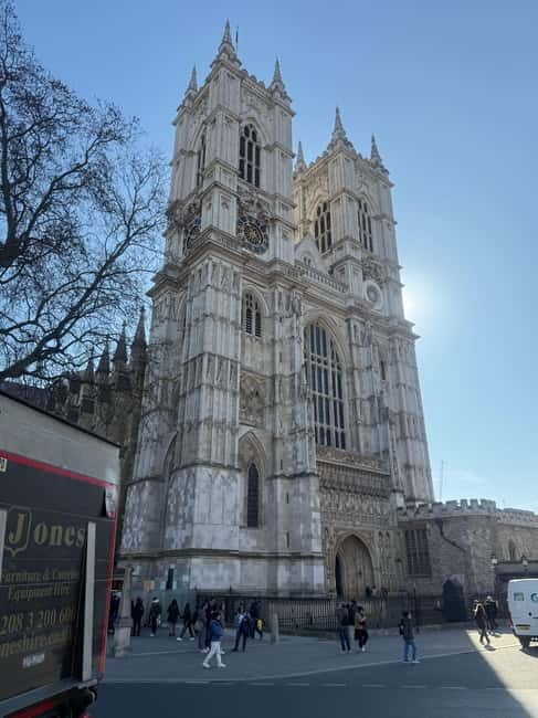 London: Big Ben to Tower Bridge Walking Tour - Exploring London’s Heart on Foot: Big Ben to Tower Bridge Walking Tour