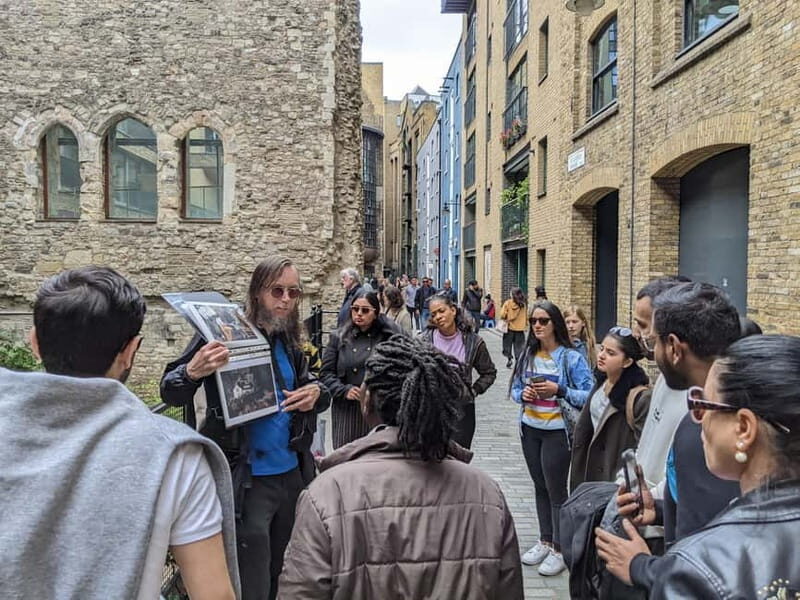 London Bridge Walking Tour: Homelessness Revisited - London Bridge and Surrounding Streets