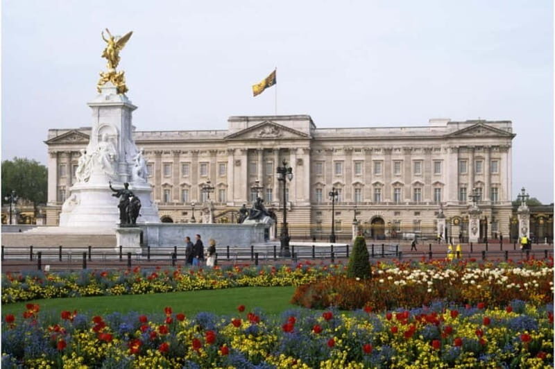 London: Buckingham Palace and Tea at Royal Horseguards Hotel - The Royal Palace Visit: What to Expect