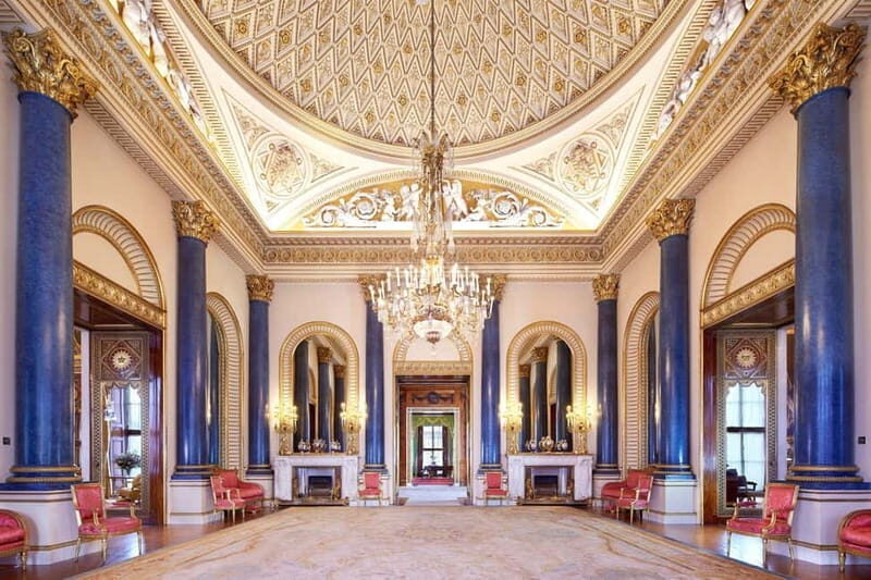 London: Buckingham Palace and Tea at The Clermont Hotel - Key Points