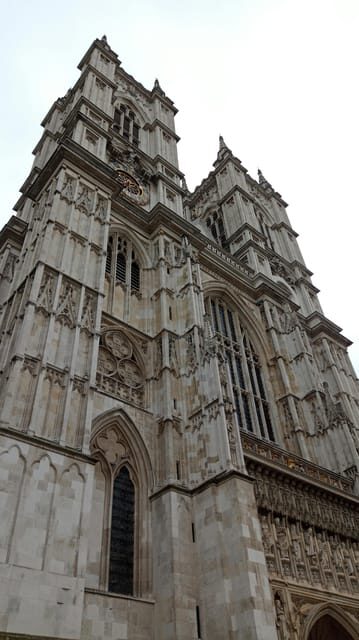 London: Buckingham & Westminster Walking Tour - Key Points