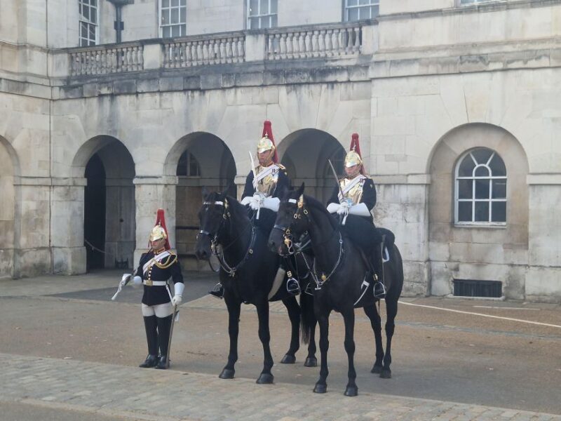 London by taxi: Highlights Tour in a real London Black Cab. - Who Will Love This Tour?