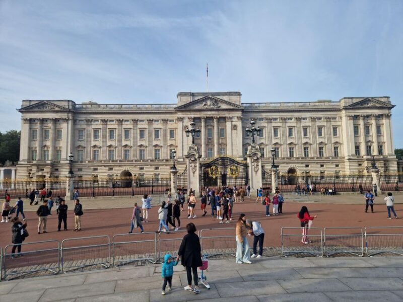 London by taxi: Highlights Tour in a real London Black Cab. - FAQ