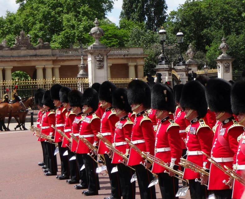 London: Changing of the Guard Experience and Landmarks Tour - The Practical Side: Price, Duration, and Value