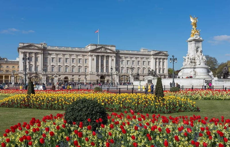 London: Changing of the Guard Group Walking Tour - An In-Depth Look at the Tour Experience