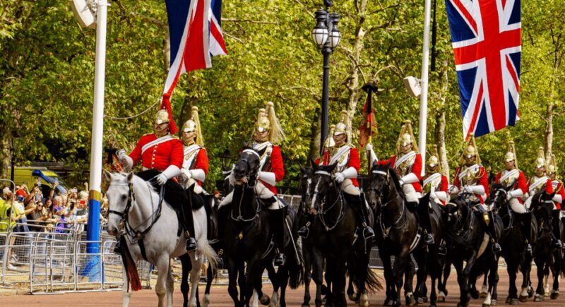 London: Changing of the Guard & Royal London Walking Tour - Introduction
