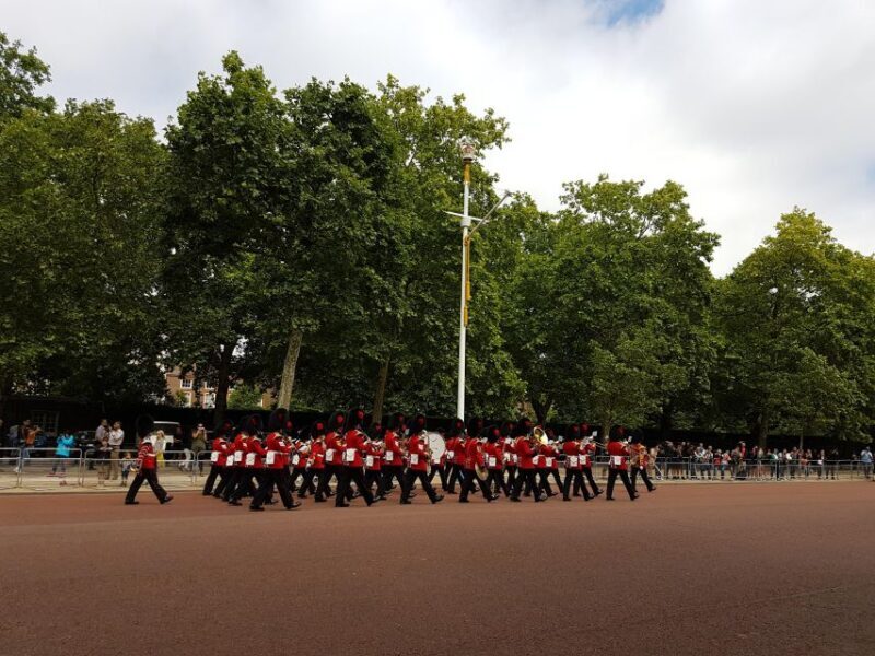 London: Changing of the Guard & Westminster Abbey - FAQ