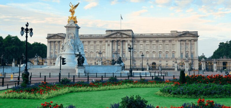 London: Changing of the Guard with a an APP - Technical and Practical Tips