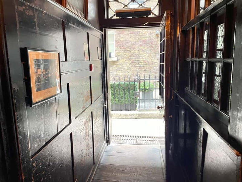 London: Charles Dickens Walking Tour for Small Groups - FAQ