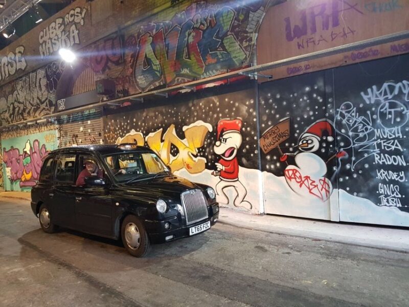 London: Christmas Lights Tour in a Black Cab - FAQs