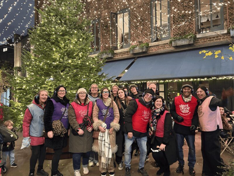 London: Christmas Lights Tour - With Christmas Music - A Deep Dive into the Christmas Lights Tour Experience