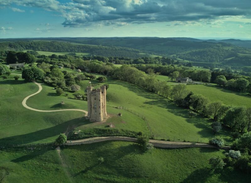 London: Cotswolds Village Private Day Trip with Local Guide - Itinerary Breakdown: What Makes Each Stop Special