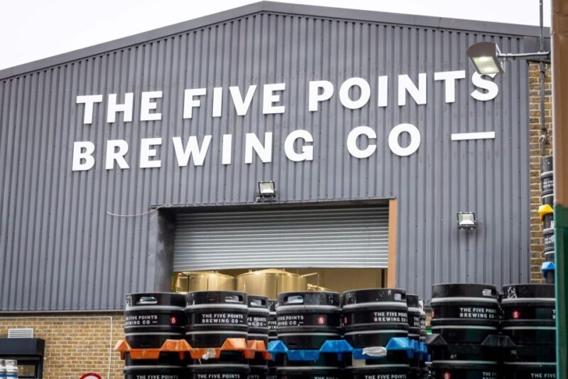 London: Craft Brewery Tour with Tasting of 4 Beers - Key Points
