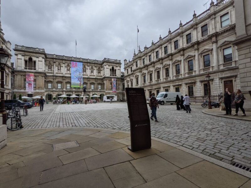 London: Custom Private Tour by Car - FAQ