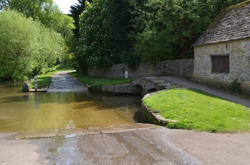 London: Downton Abbey Countryside Black Taxi VIP Tour - Key Points