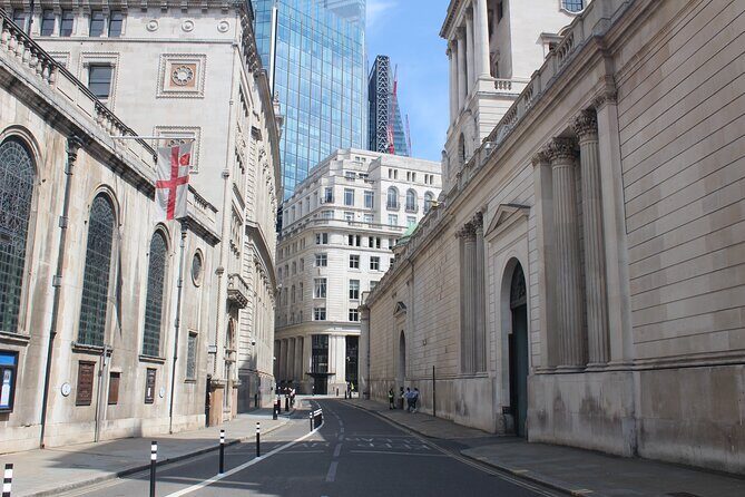 London Film Walk - Visiting the Stops: What You’ll See and Hear