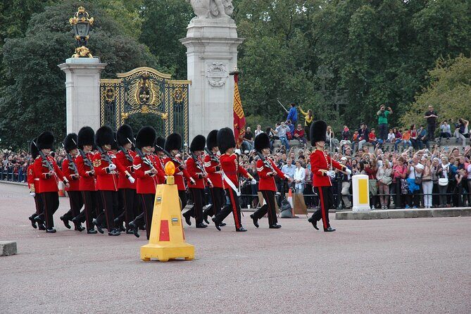 London: Full Day Private Tour Including Entry Passes - Who Will Enjoy This Tour?