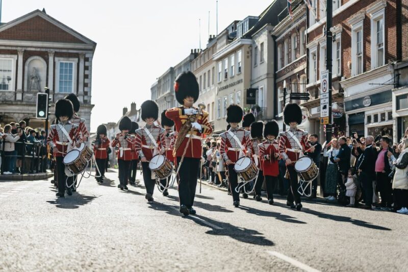 London: Full-Day Windsor, Stonehenge, and Oxford Tour - The Academic Charm of Oxford
