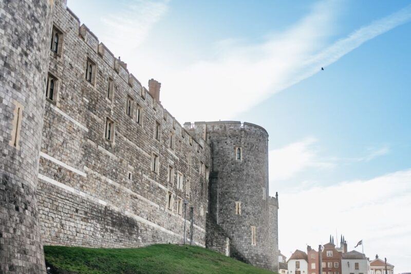 London: Full-Day Windsor, Stonehenge, and Oxford Tour - Considerations and Tips