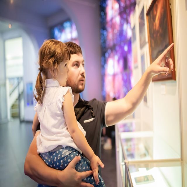 London: Greenwich Highlights Private Tour and Thames Cruise - Starting Point and Tour Logistics