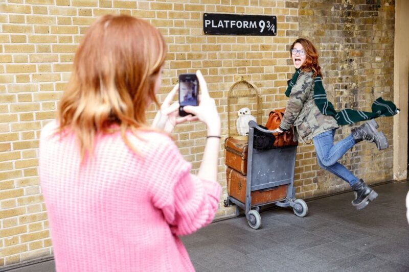 London: Guided Harry Potter Coach Tour of Locations - What to Expect from the Tour